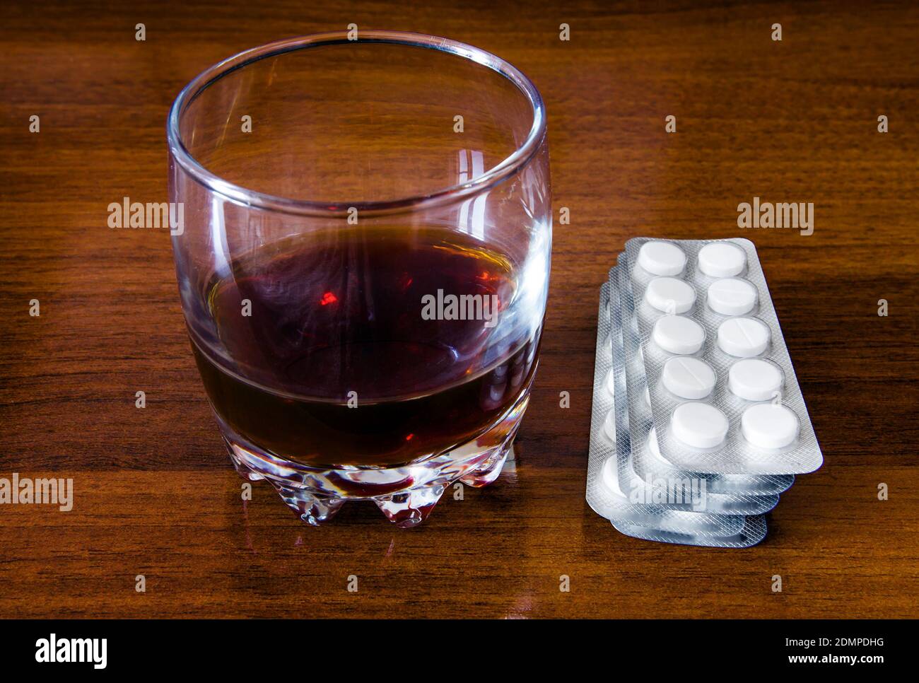 Whiskey tablets hi-res stock photography and images - Alamy