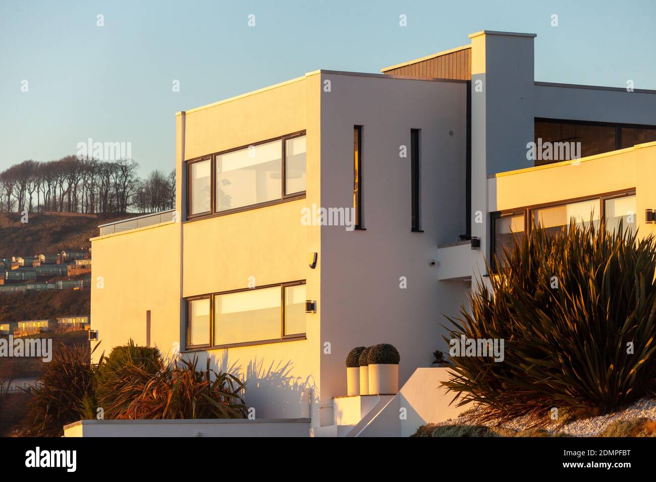 Harbour house hi-res stock photography and images - Alamy