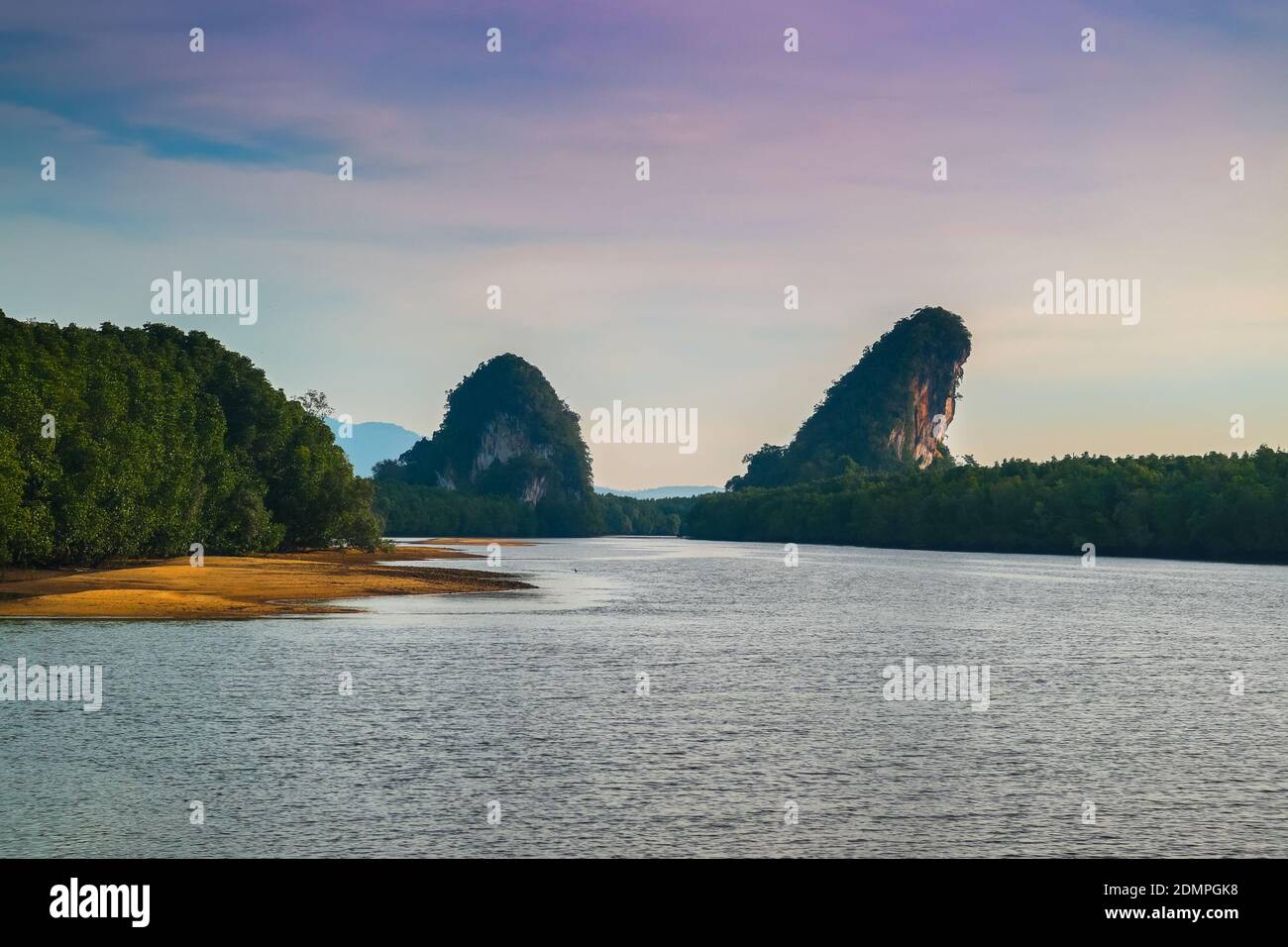 Unseen horizon hi-res stock photography and images - Alamy