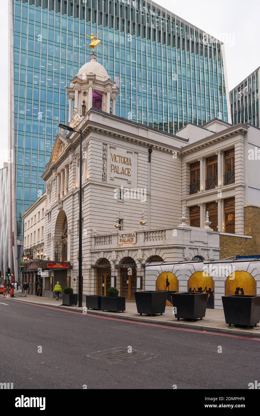 Victoria Palace theatre, London, England, UK Stock Photo - Alamy