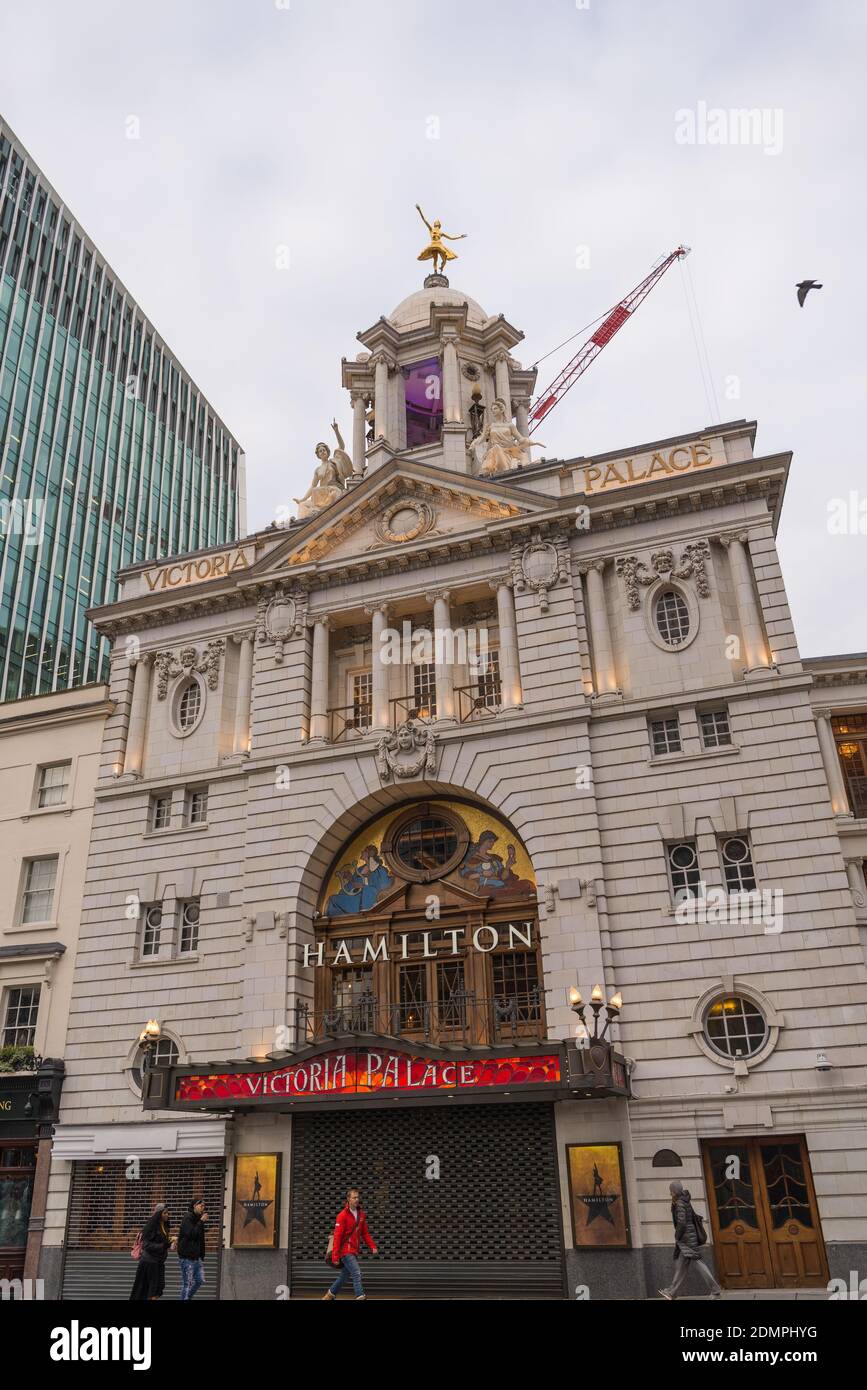 Victoria Palace theatre, London, England, UK Stock Photo - Alamy