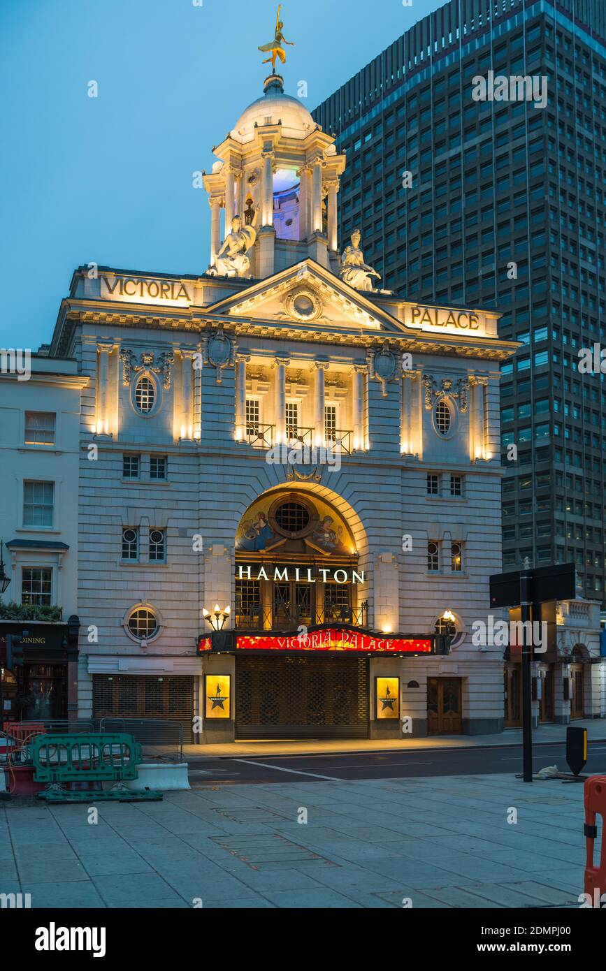 Victoria Palace theatre, early evening, London, England, UK Stock Photo - Alamy