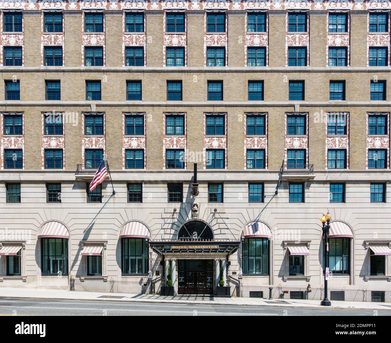 Facade of the W Washington D.C. hotel Stock Photo - Alamy