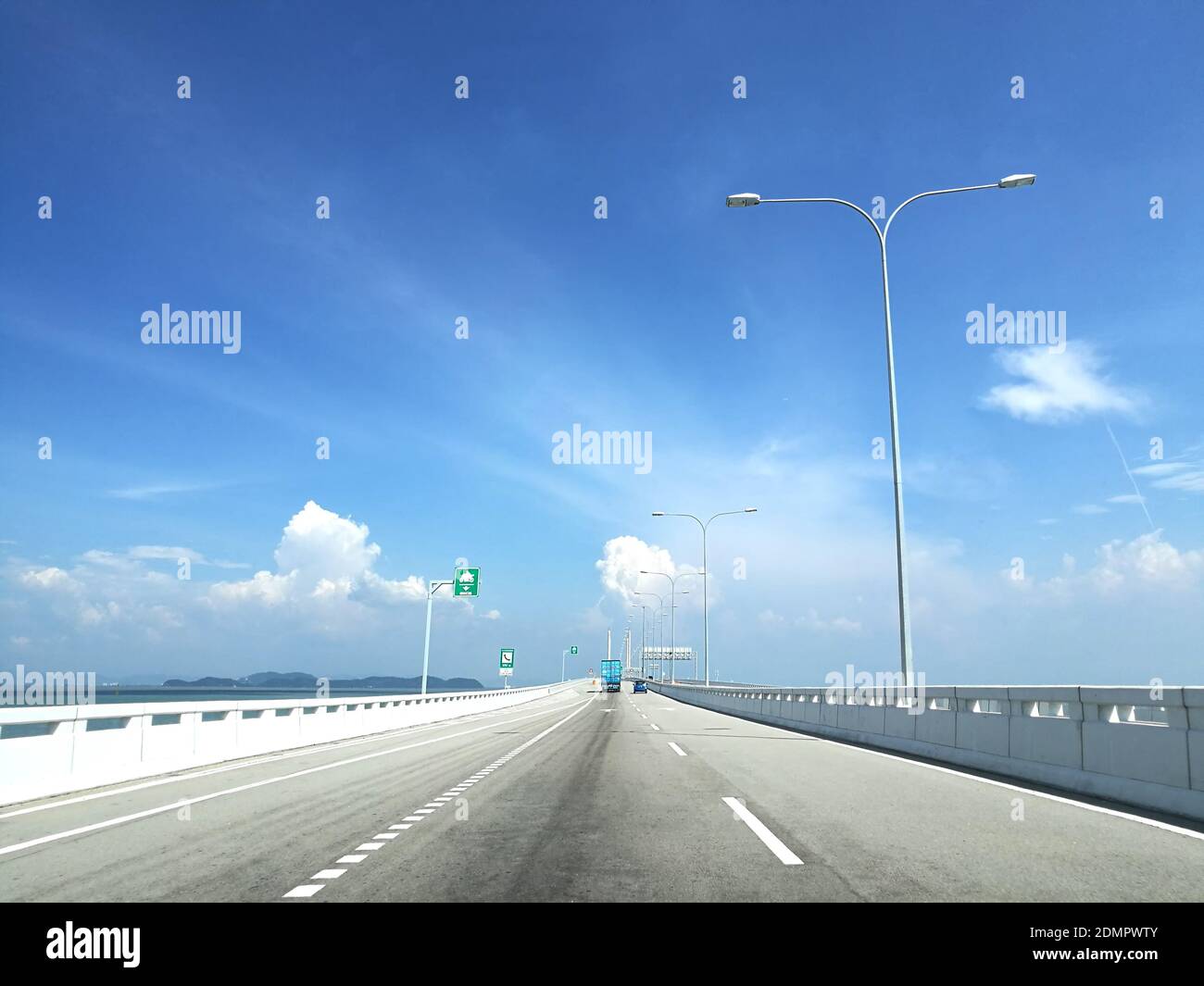 Dividing direction hi-res stock photography and images - Alamy