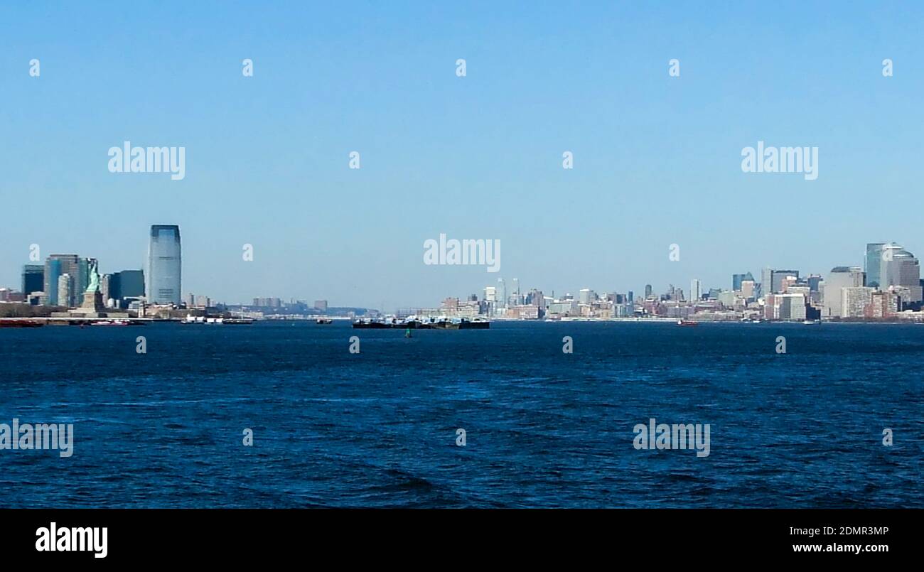 Upper new york bay with the statue of liberty city hi-res stock ...