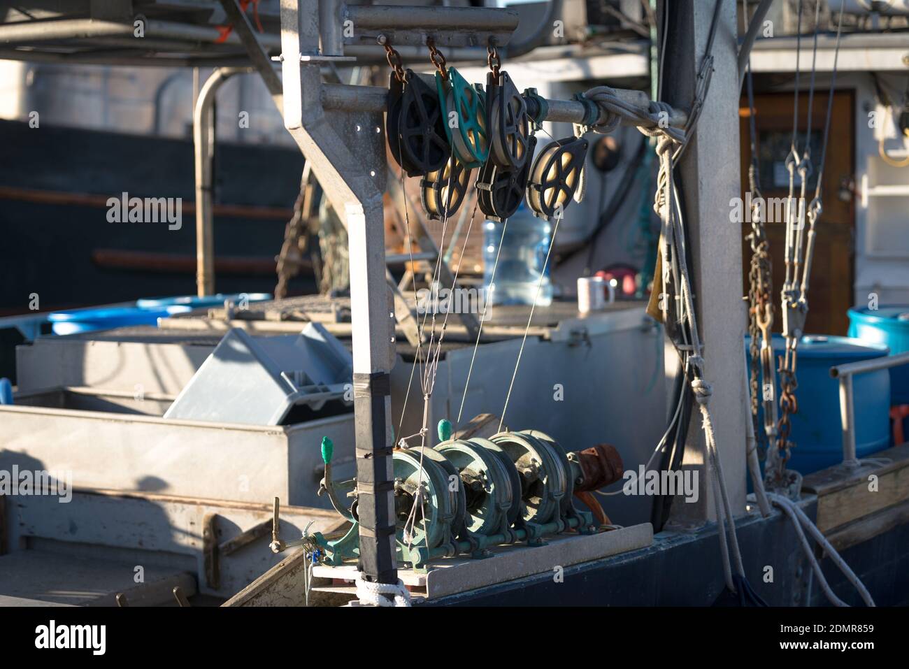 Fishing boat pulleys hi-res stock photography and images - Alamy