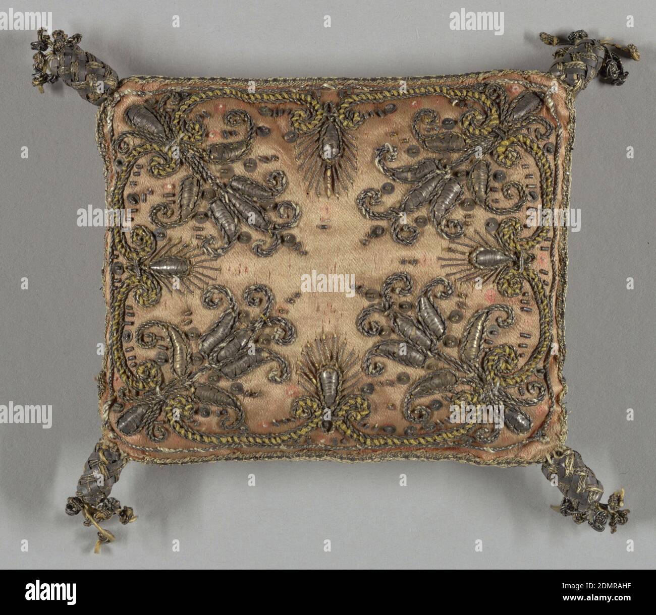 Small rectangular cushion hi-res stock photography and images - Alamy