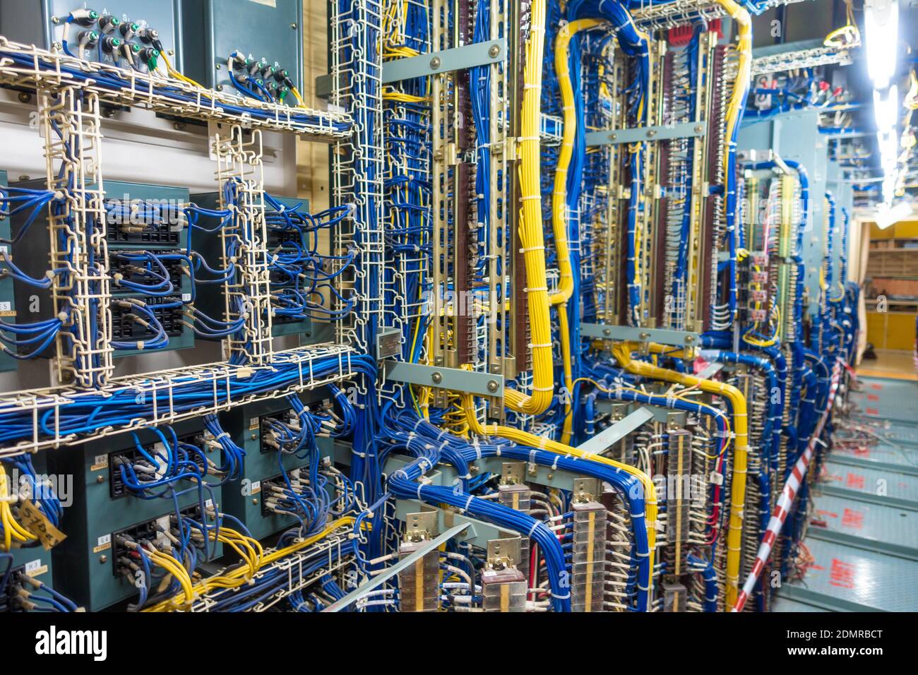 Internet server factory hi-res stock photography and images - Alamy