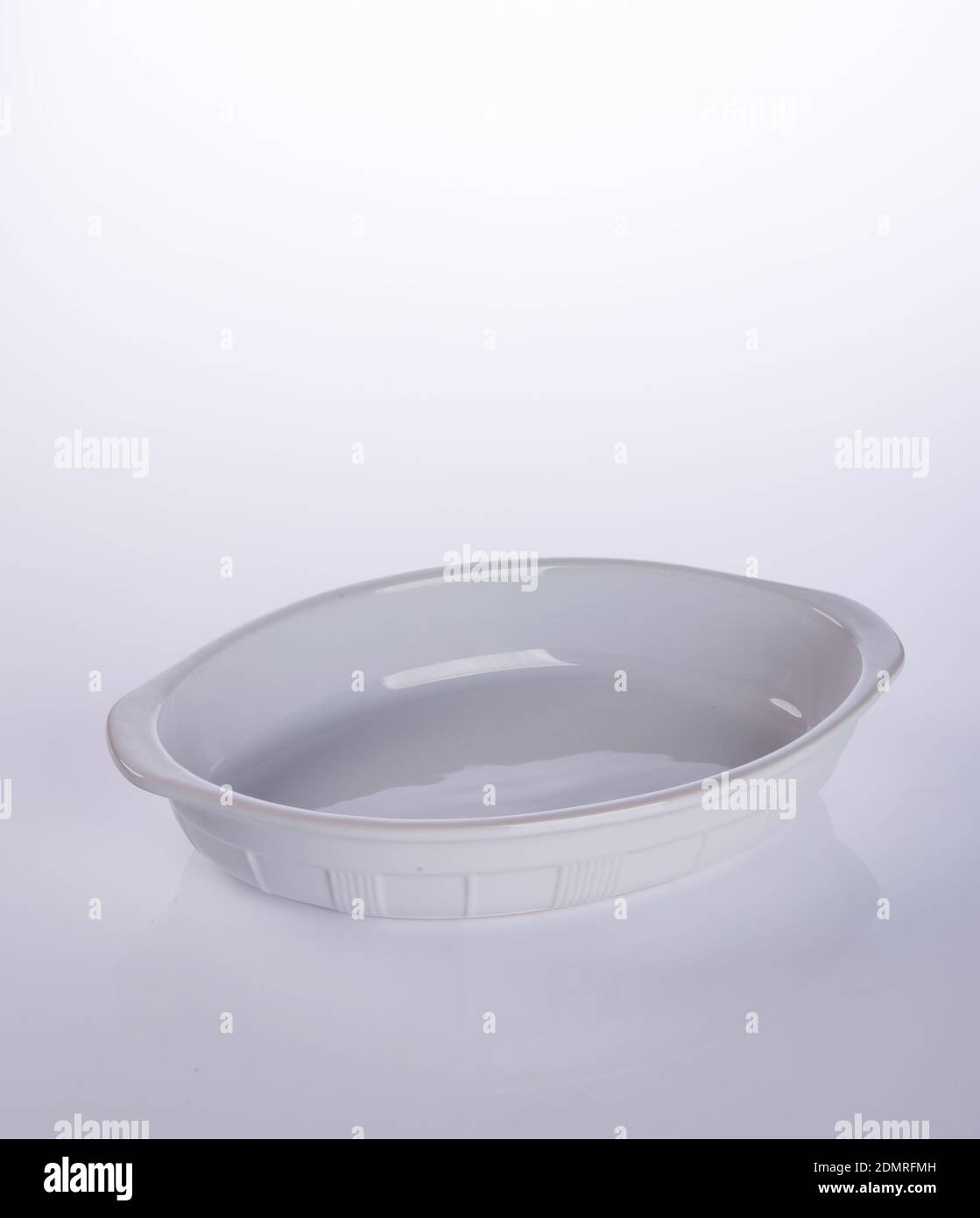 Empty casserole hi-res stock photography and images - Alamy