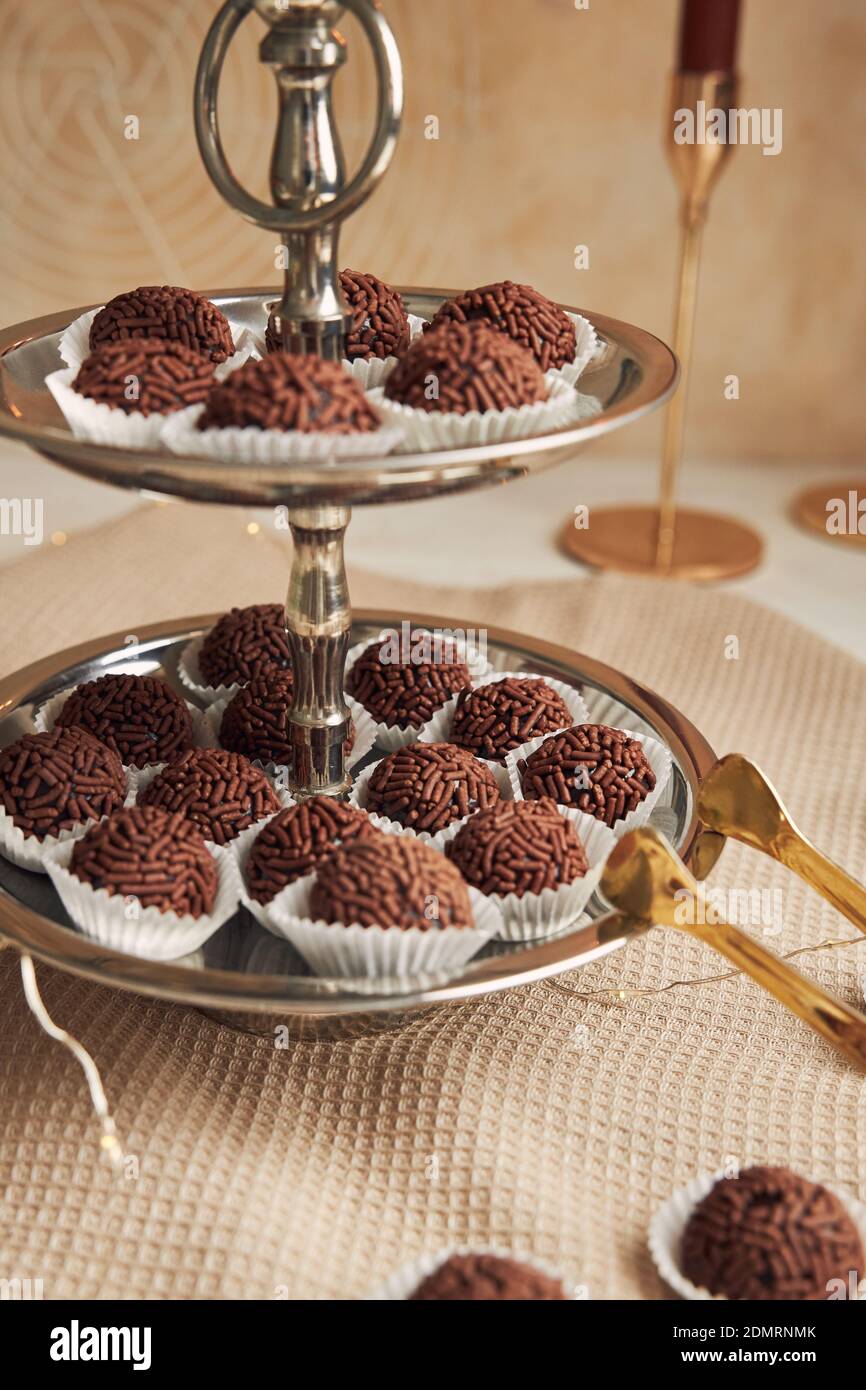 Two tiered tray hi-res stock photography and images - Alamy