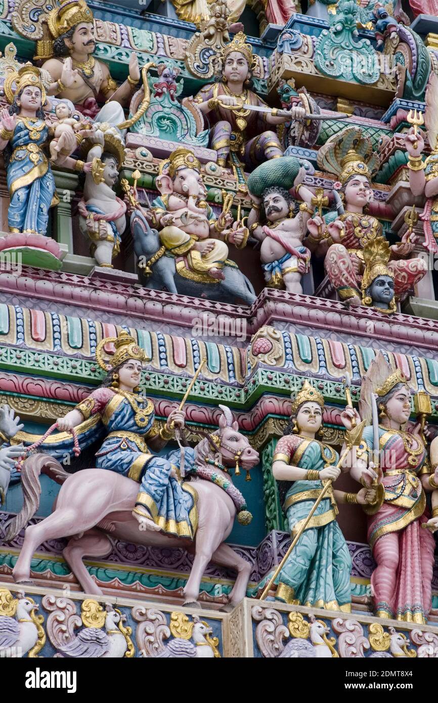 Singapore little india temples hi-res stock photography and images - Alamy