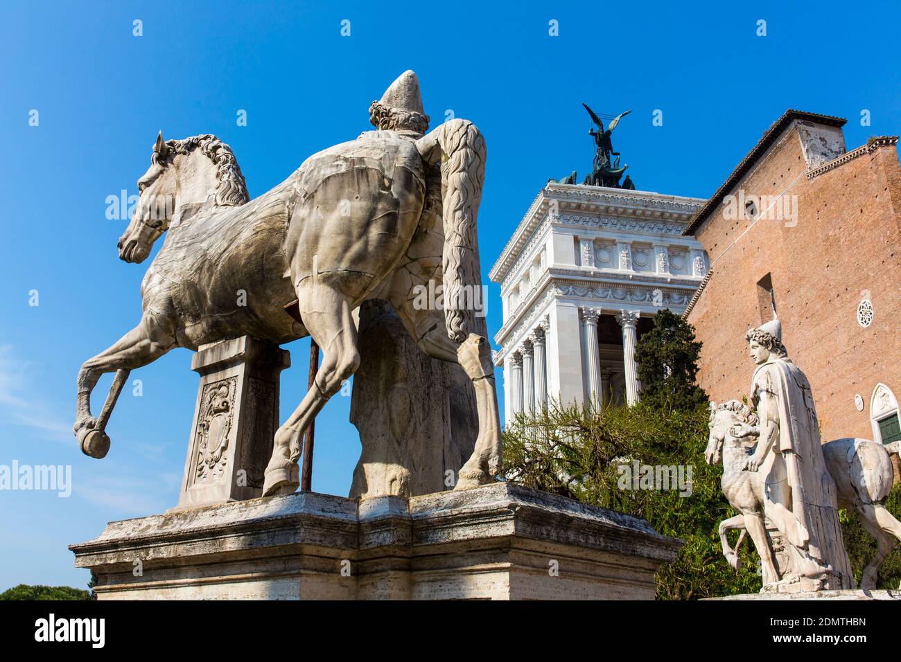 Pollux sculptures cordonata stairs campidoglio hi-res stock photography ...
