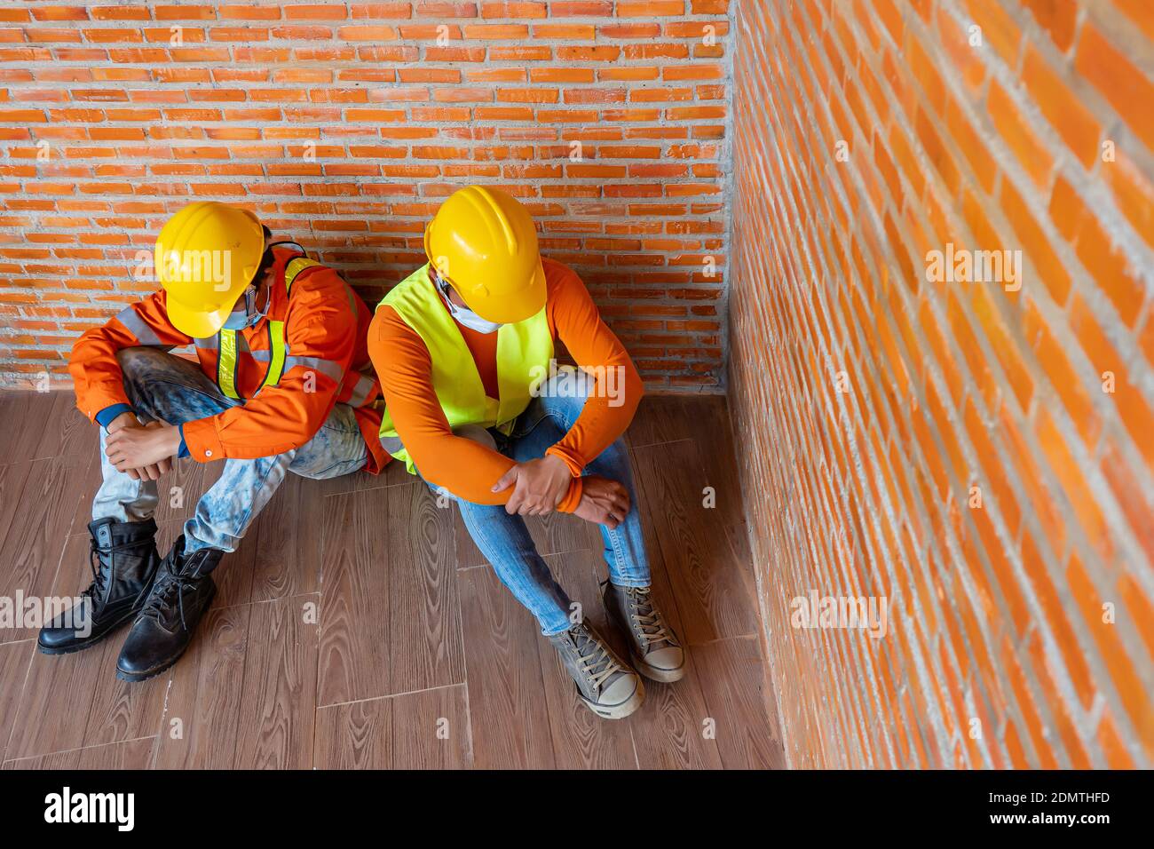 Unemployed construction workers hi-res stock photography and images - Alamy