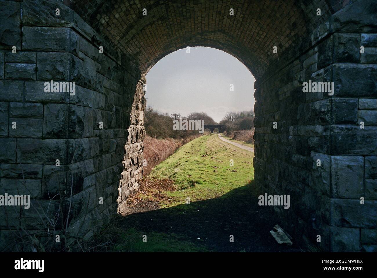 Underside Railway Bridge Stock Photo - Alamy