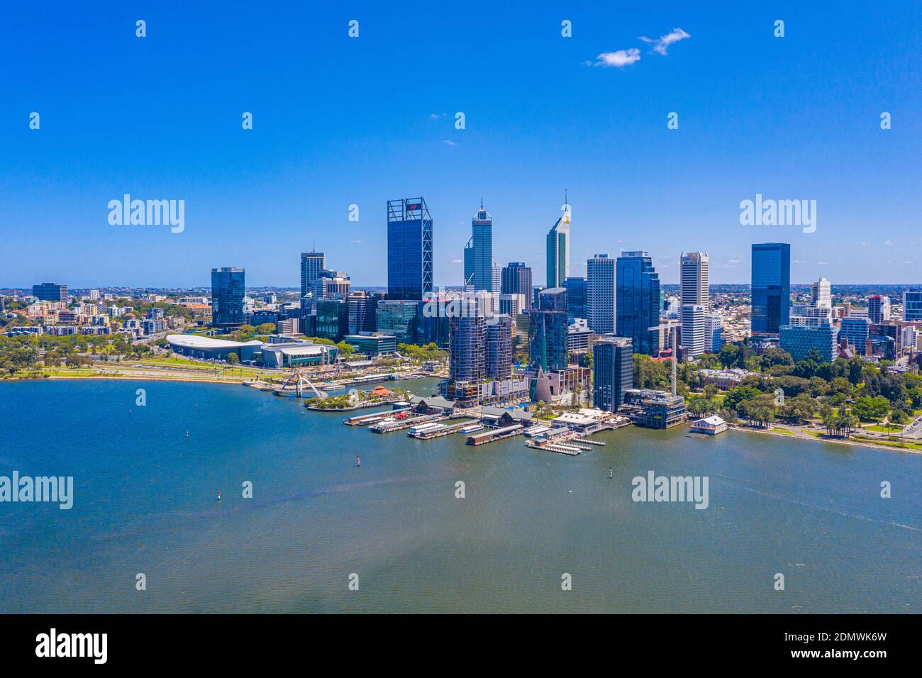 PERTH, AUSTRALIA, JANUARY 17, 2020: Downtown Perth viewed from ...