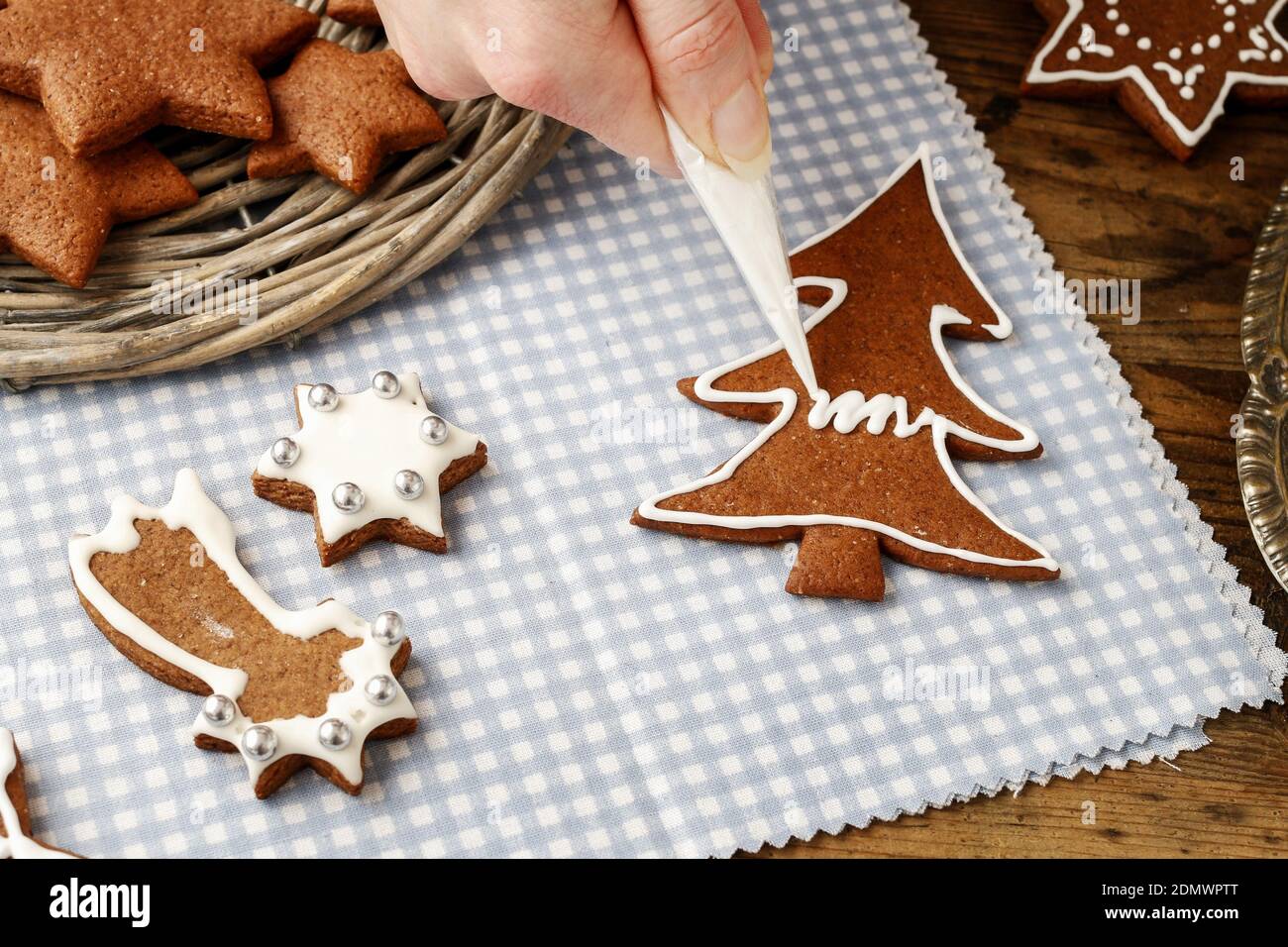 How to make christmas gingerbread cookies, step by step, tutorial Stock ...