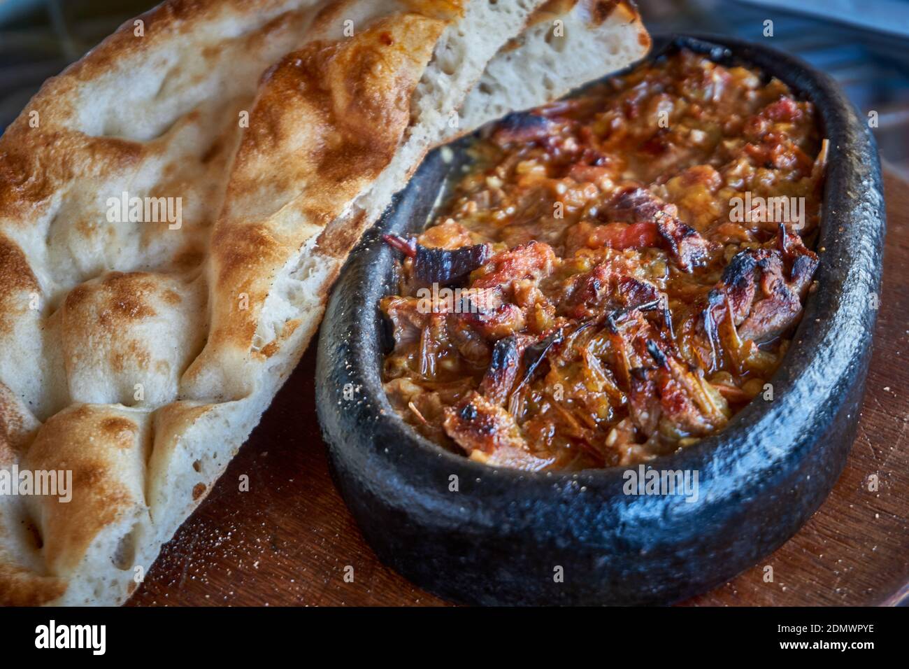 Turkish Kebab, Nevsehir tava in near plan Stock Photo - Alamy
