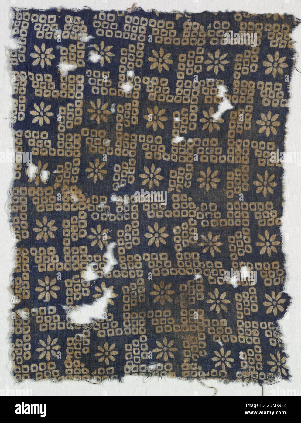 Simple floral motif within hi-res stock photography and images - Alamy