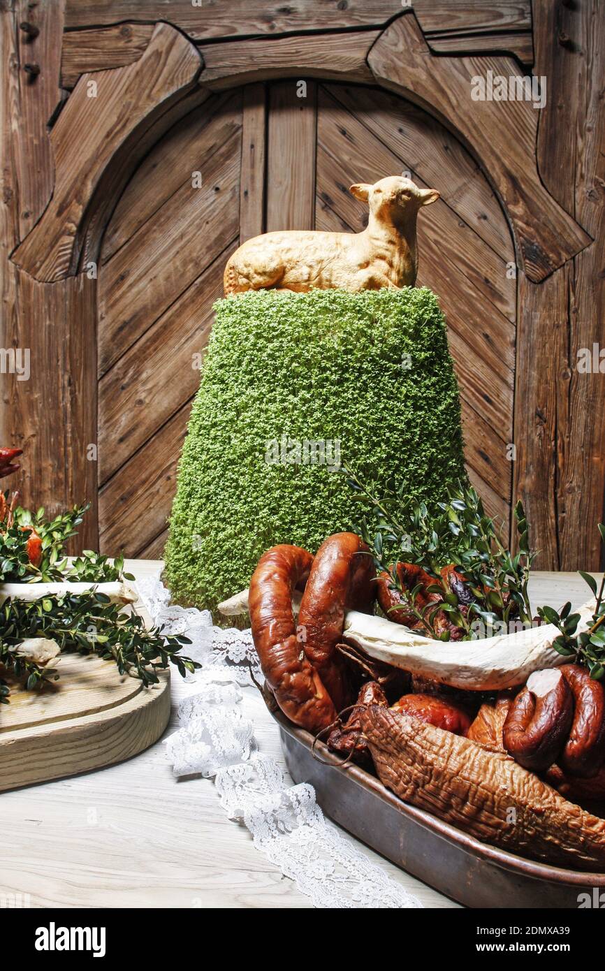 Easter lamb cake. Festive table decor Stock Photo - Alamy
