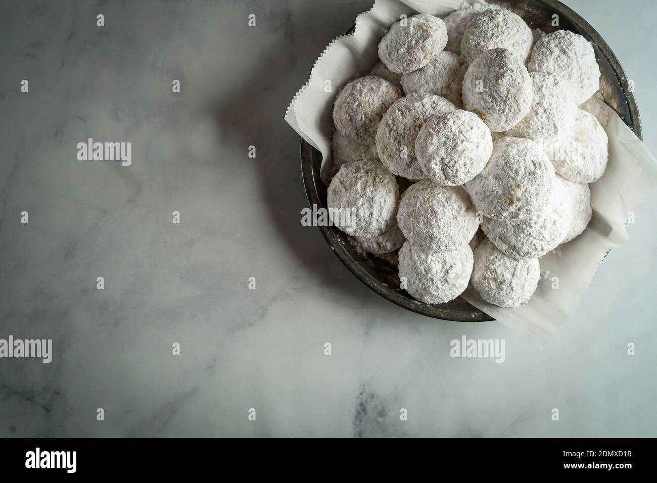 Toasted Almond Snowball Cookies Stock Photo - Alamy