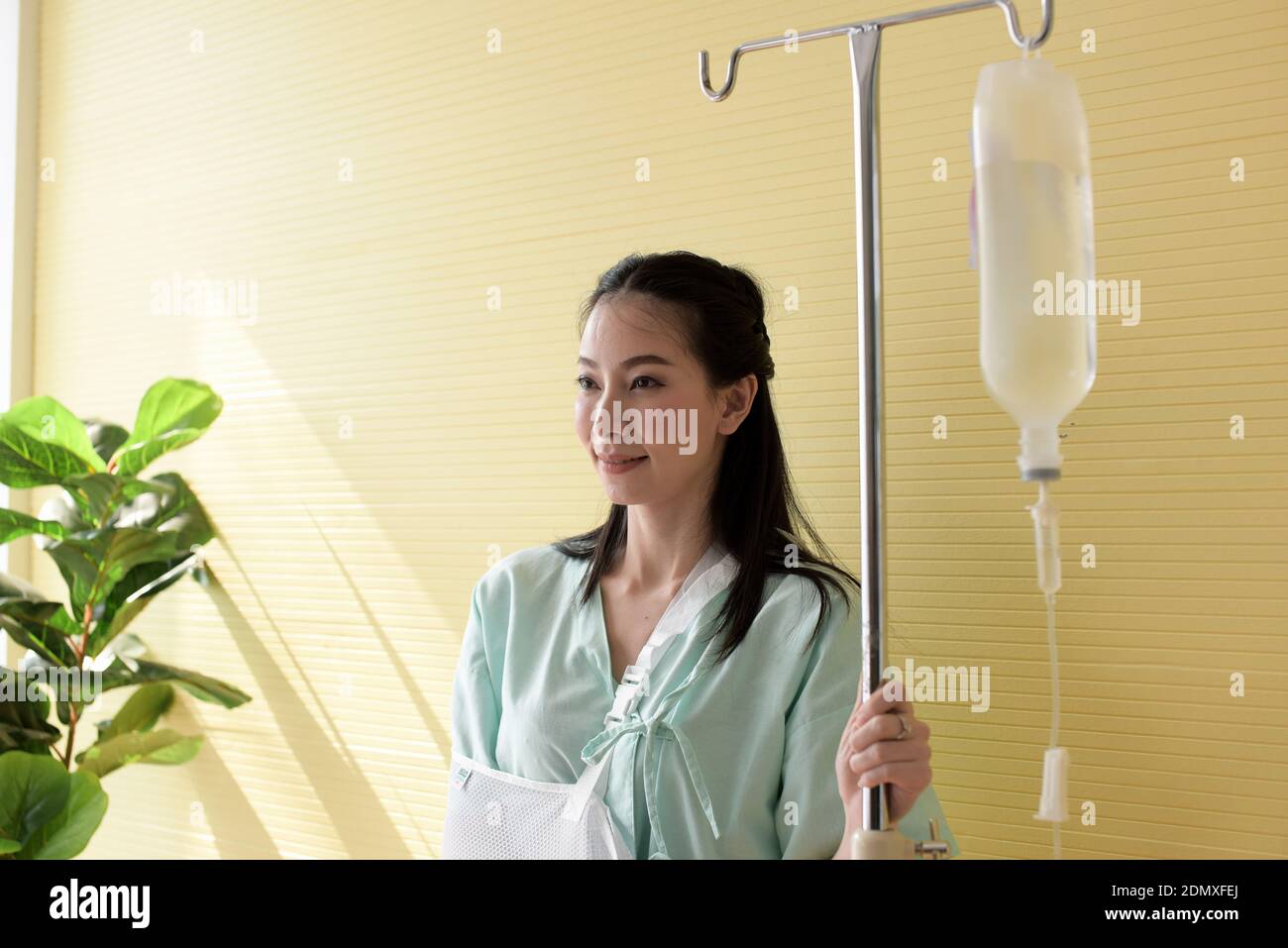 Iv drip and plaster hi-res stock photography and images - Alamy