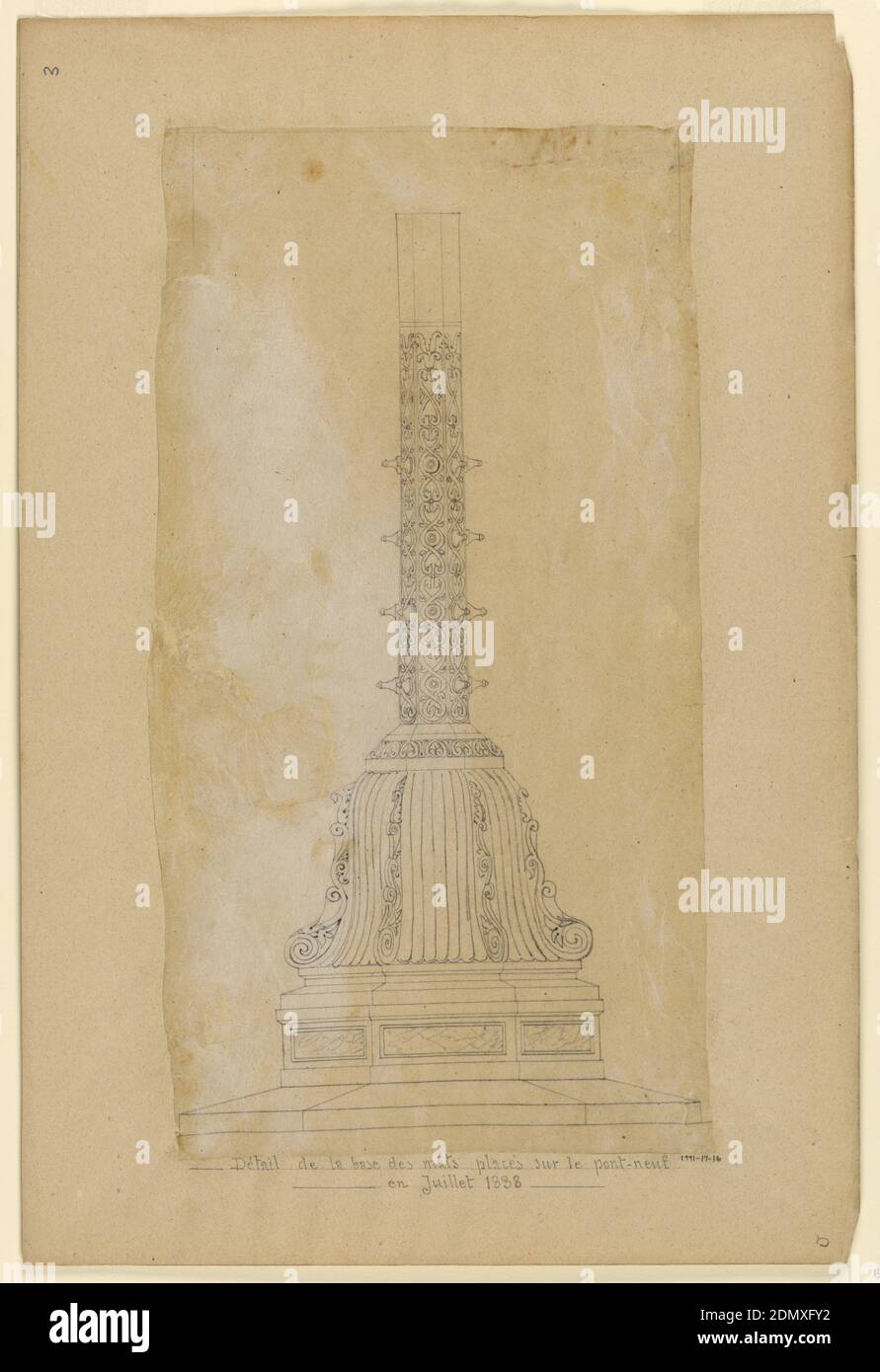 Projecting detail column hi-res stock photography and images - Alamy