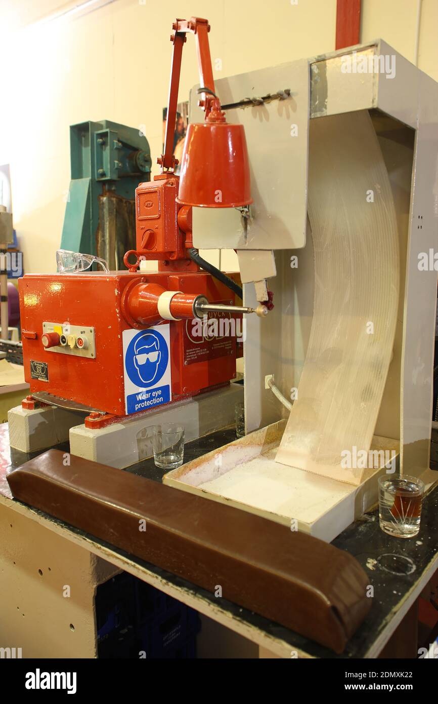 Copper wheel lathe hi-res stock photography and images - Alamy