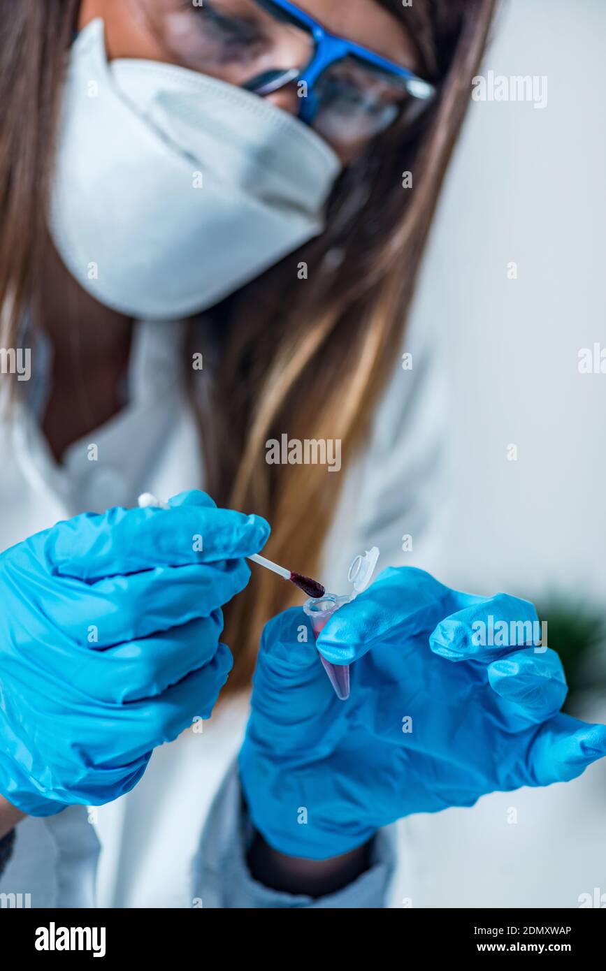 Evidence swab hi-res stock photography and images - Alamy