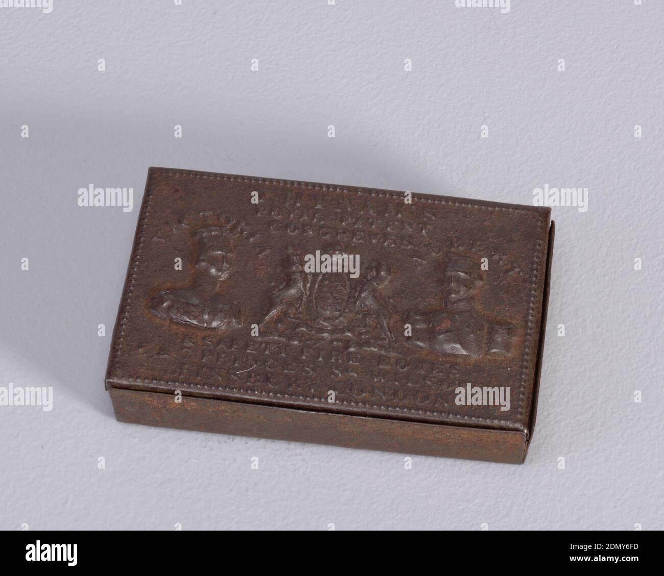 Snuff tin hi-res stock photography and images - Alamy