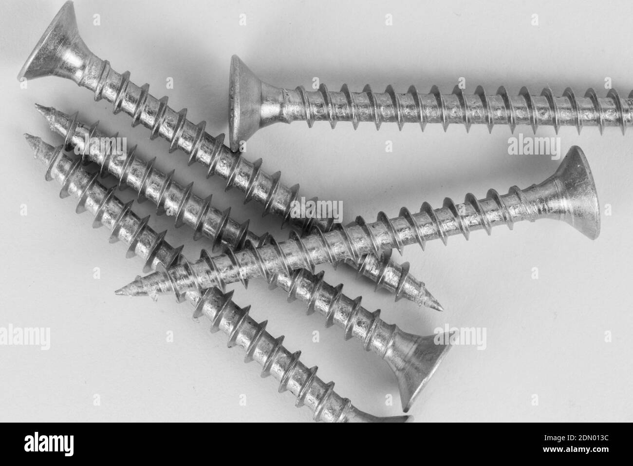 Scattered screws, metal and wood industry, use of screws to screw ...