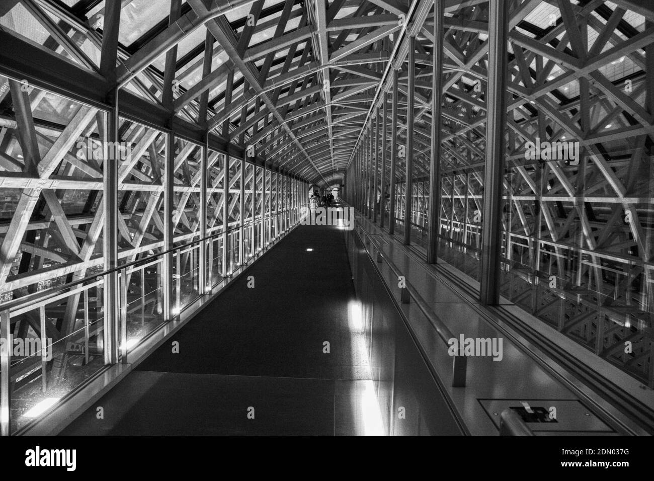 Steel Beams And Ceiling High Resolution Stock Photography and Images ...