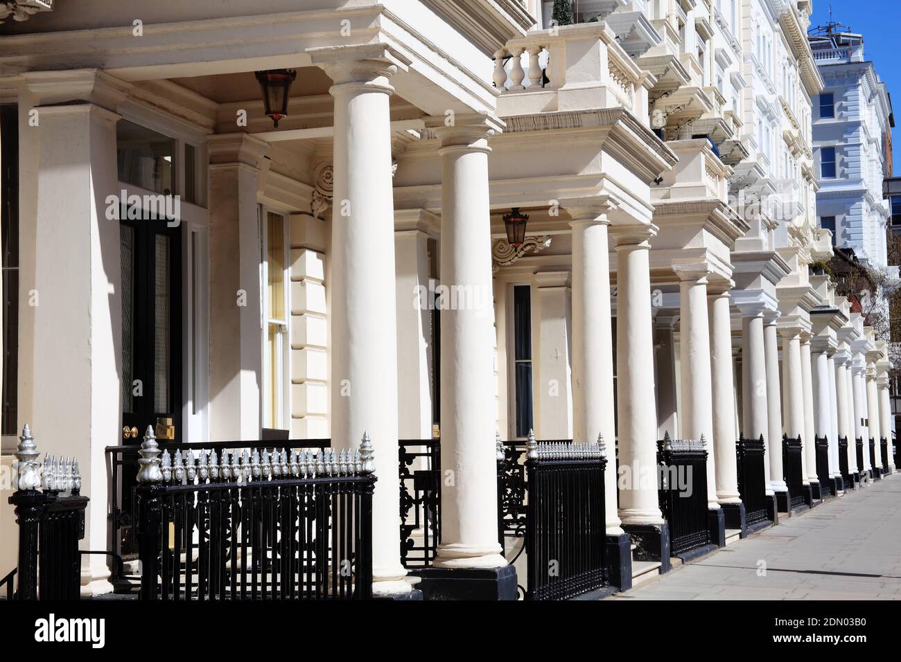 Regency Georgian terraced town houses in London, Kensington, England ...