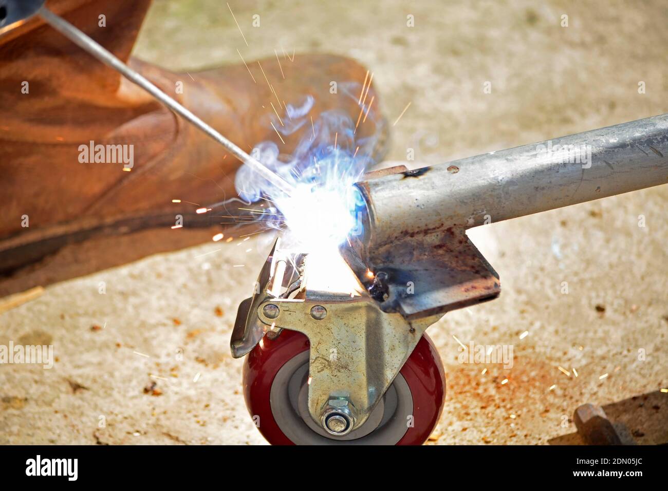 Fire caster hi-res stock photography and images - Alamy