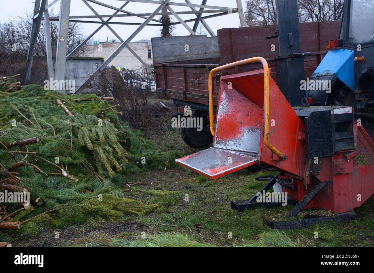 Wood Chipper Trailer High Resolution Stock Photography and Images - Alamy