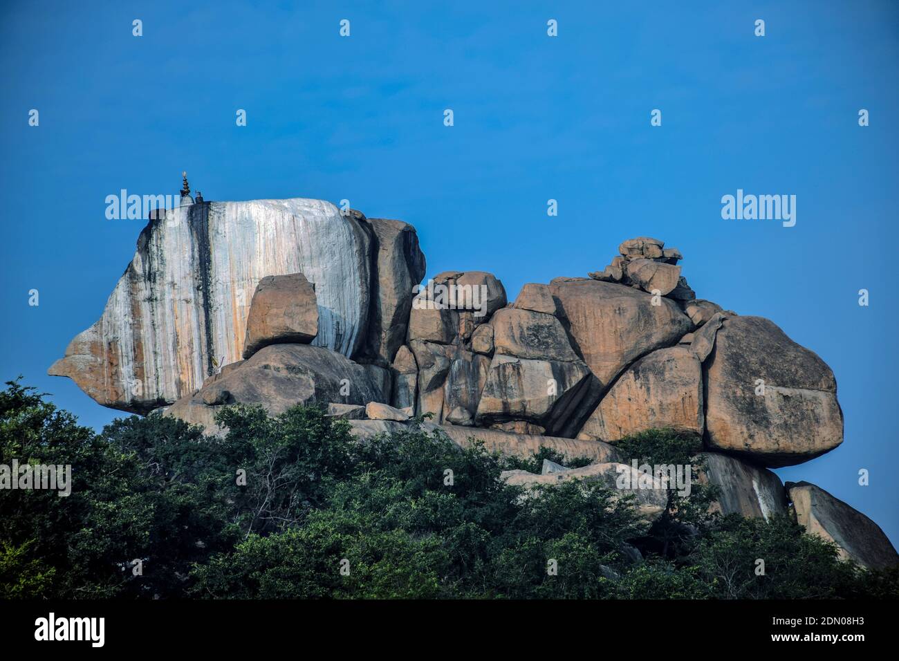 Huge Rocks In Hill High Resolution Stock Photography and Images - Alamy