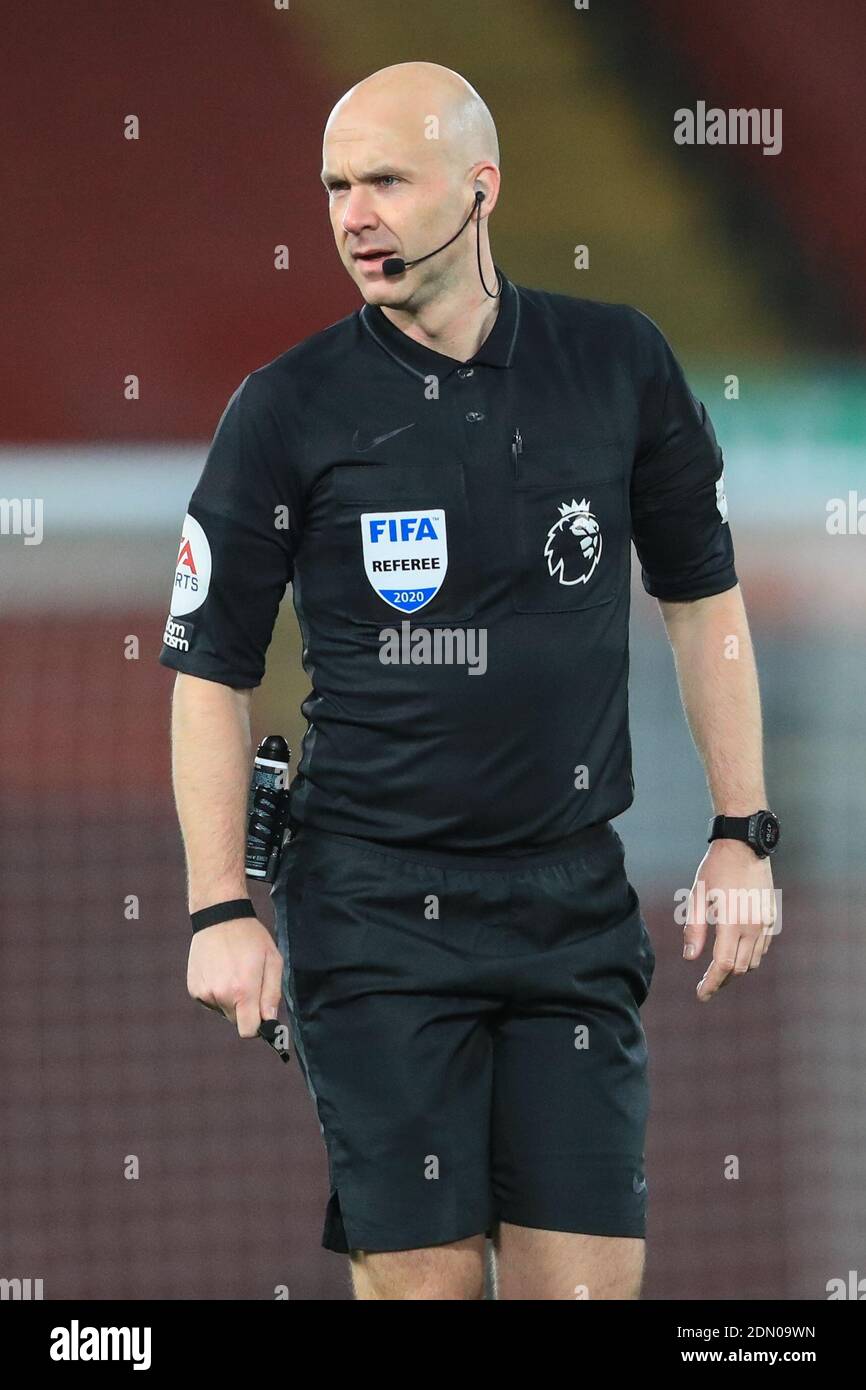 referee Anthony Taylor during the game Stock Photo - Alamy