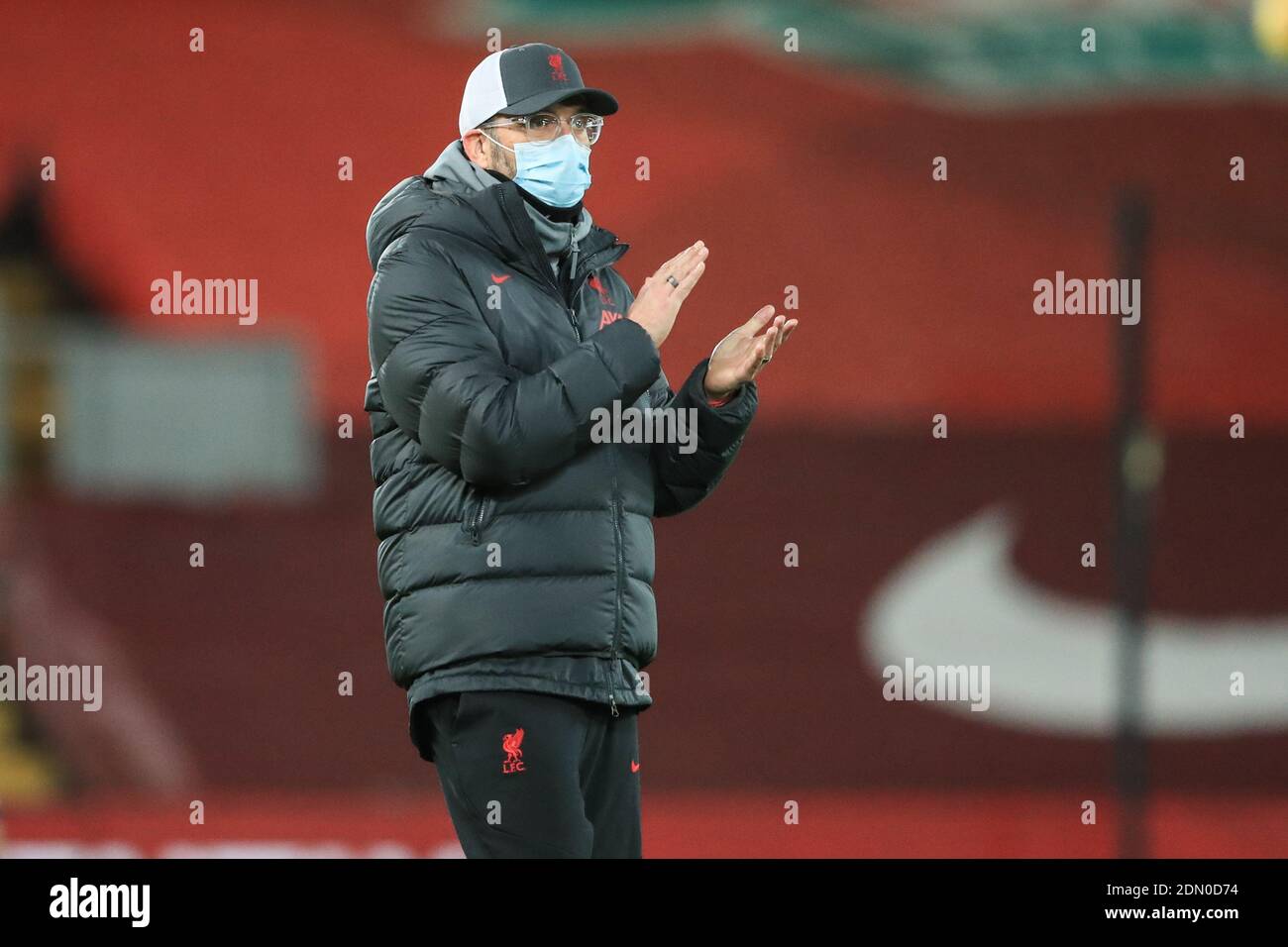 Jurgen klopp fans hi-res stock photography and images - Alamy