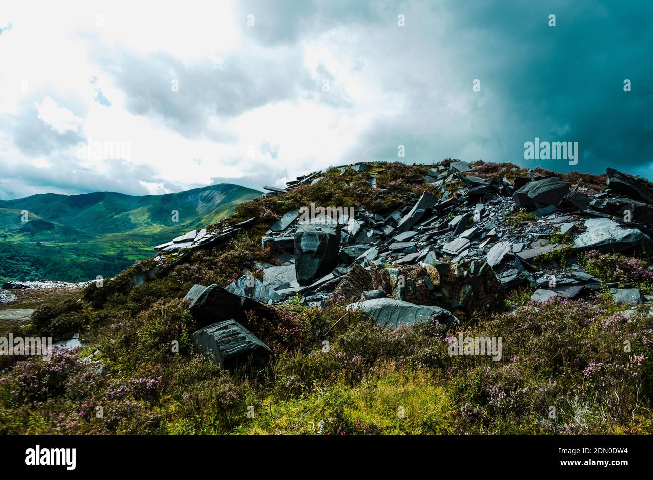 A piece of broken rock hi-res stock photography and images - Alamy