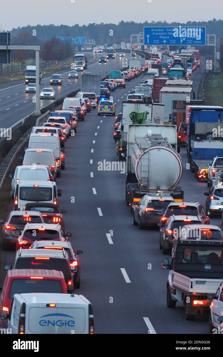 Berlin, Germany. 17th Dec, 2020. After a traffic accident on the A113 ...