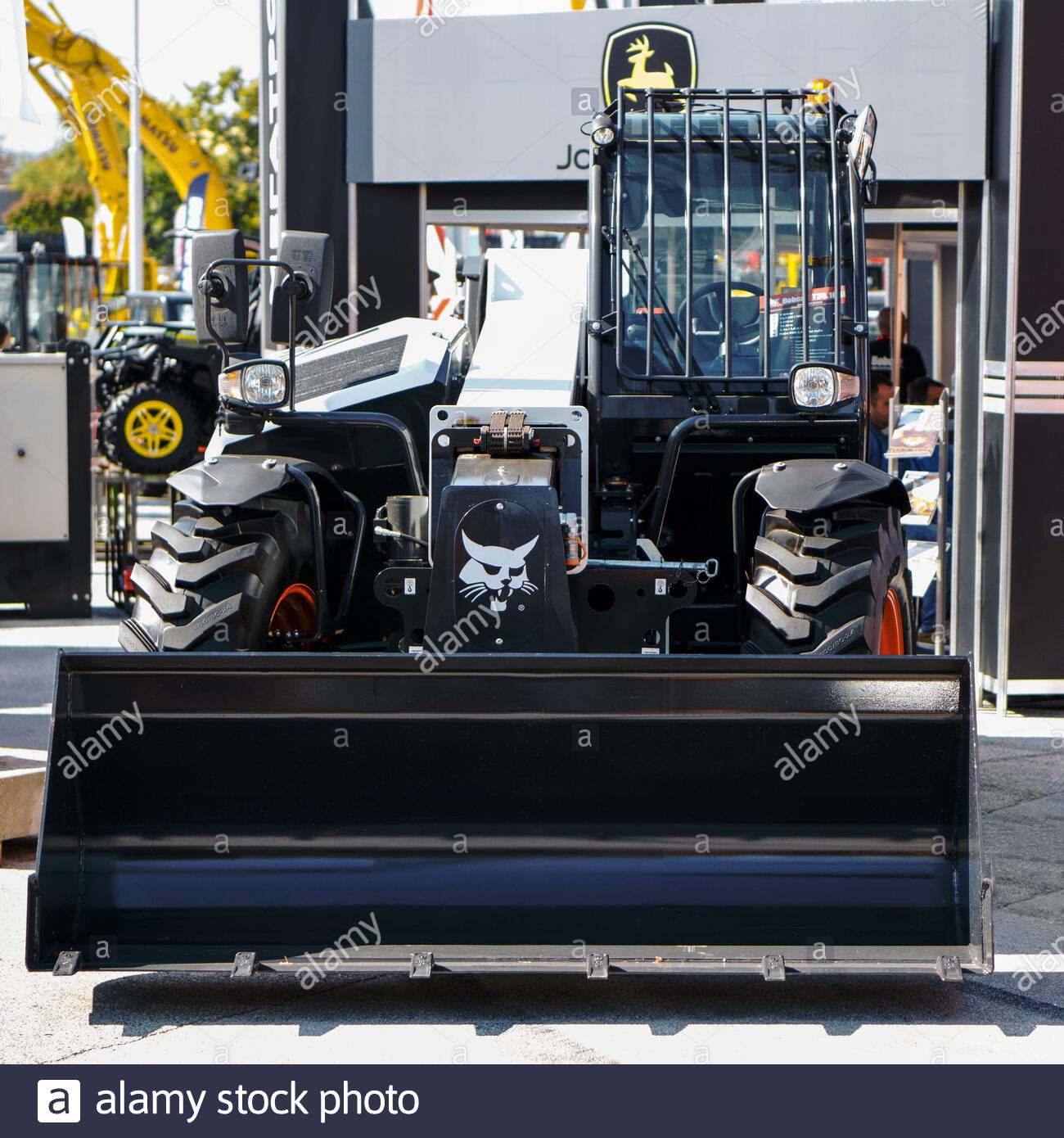Scoop Loader High Resolution Stock Photography and Images - Alamy