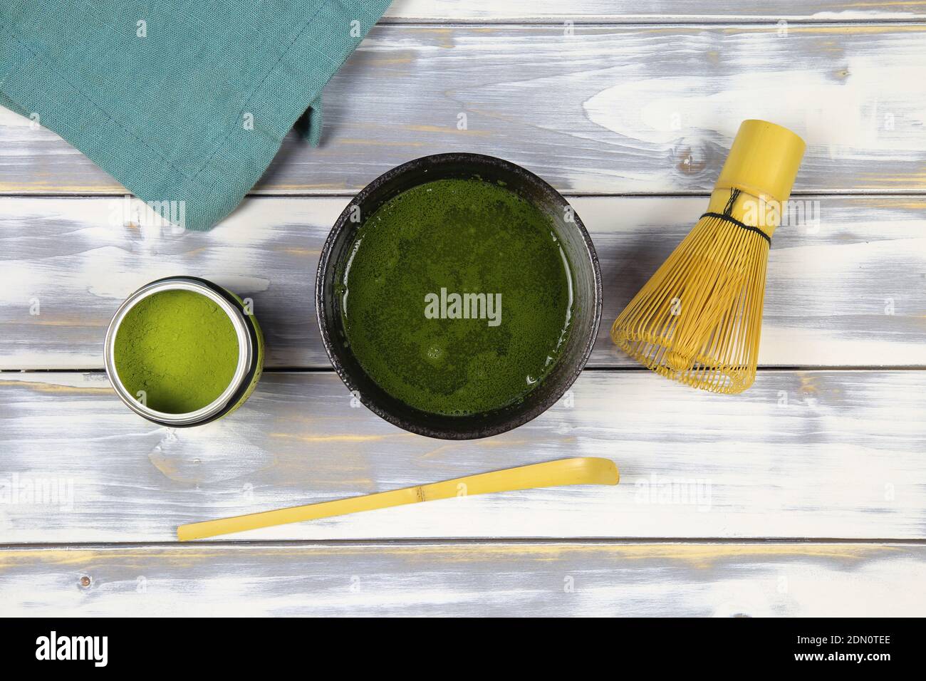 Traditional bamboo tea whisk hi-res stock photography and images - Alamy