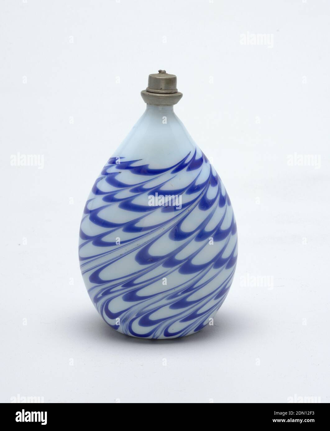 Cast drop shaped hi-res stock photography and images - Alamy