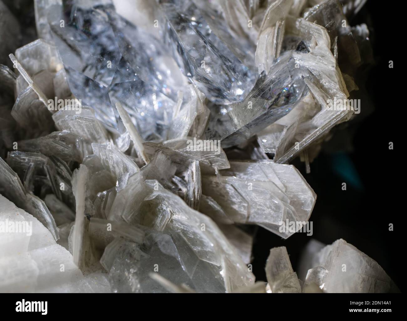 Crystal detailed hi-res stock photography and images - Alamy
