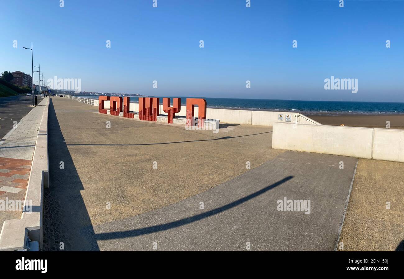 Colwyn Bay Promenade Stock Photo - Alamy