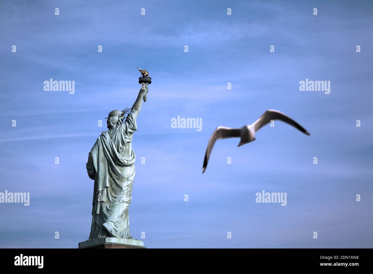 Painting with statue of liberty hi-res stock photography and images - Alamy