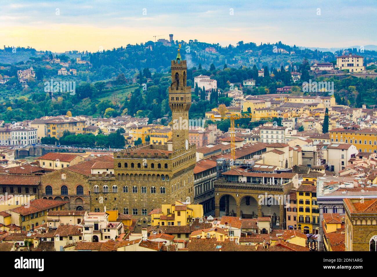 Florence italy restaurant autumn hi-res stock photography and images ...