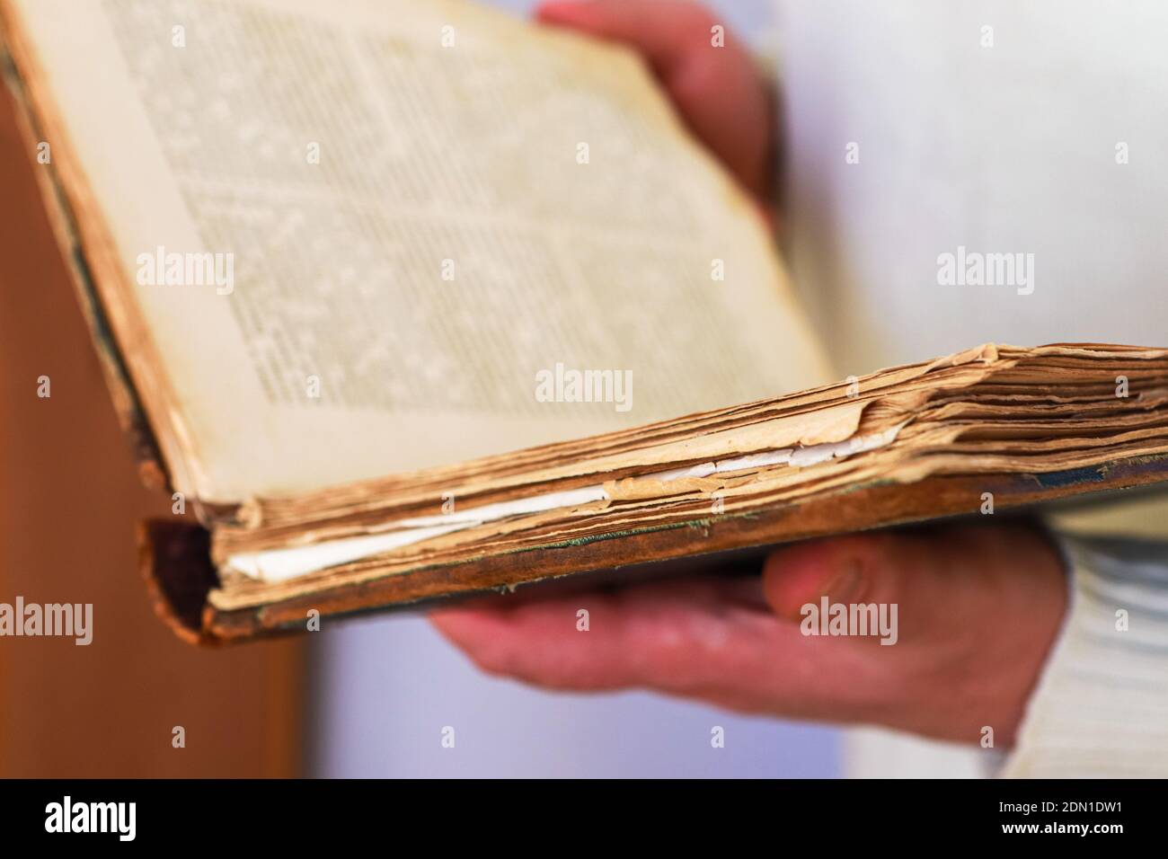Orthodox priest with old bible hi-res stock photography and images - Alamy