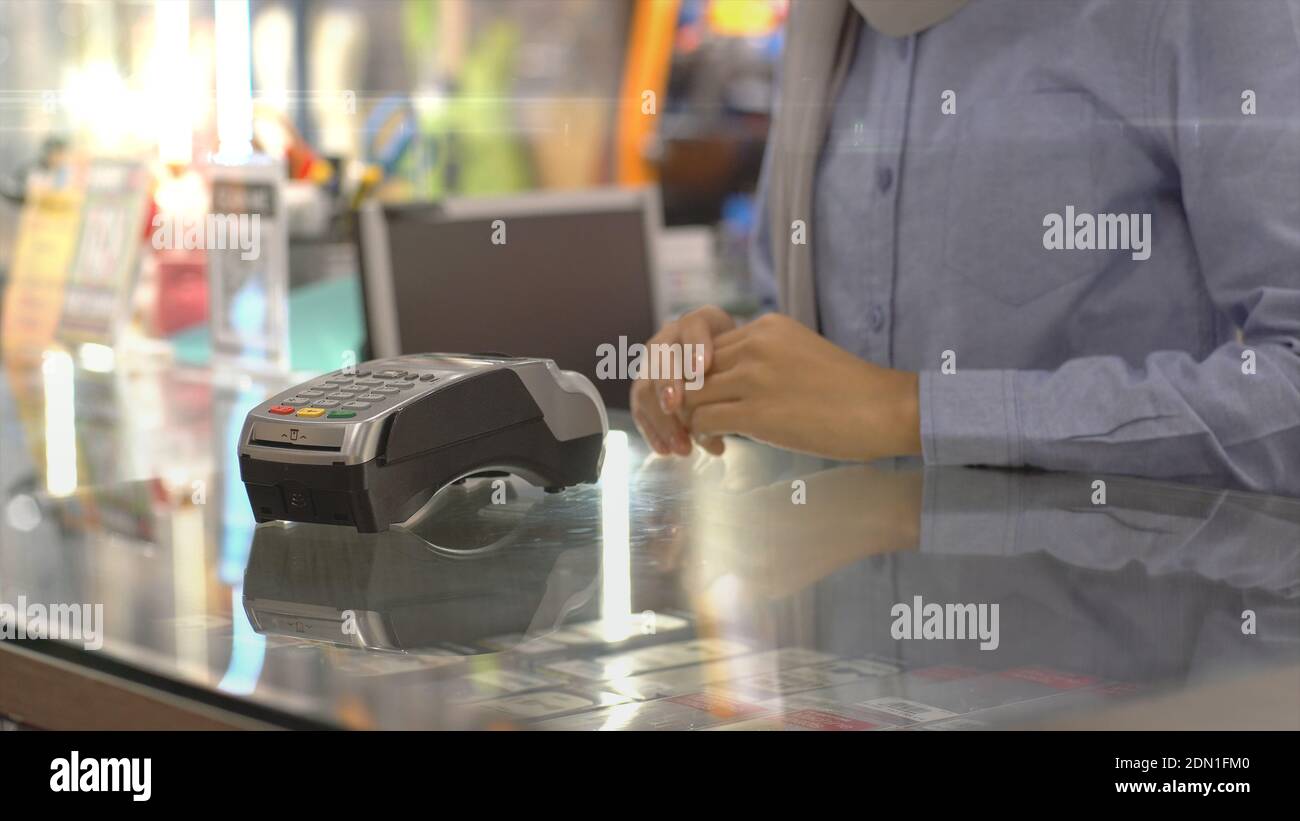Convenience Store Cashier High Resolution Stock Photography and Images ...