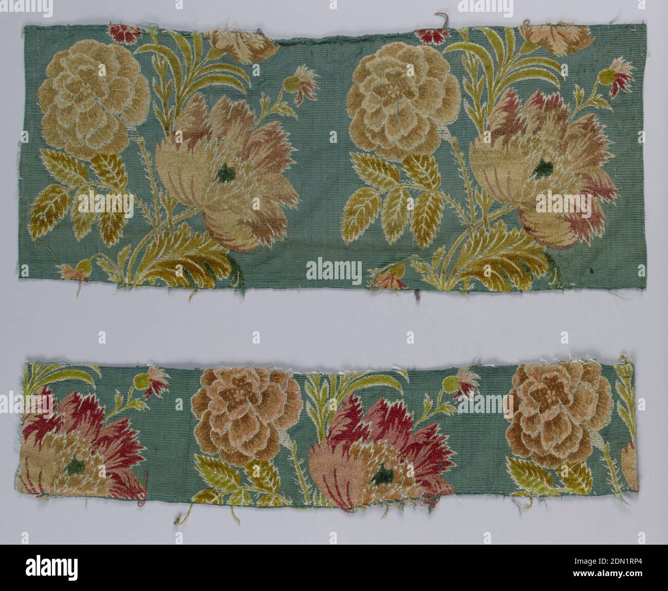 Staggered rows two hi-res stock photography and images - Alamy