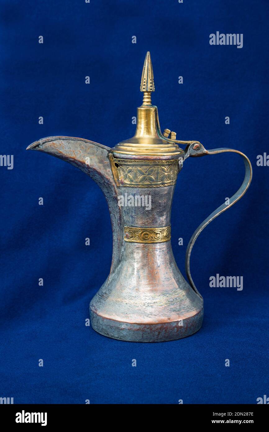 Omani Coffee Pot. Muscat, Oman Stock Photo - Alamy
